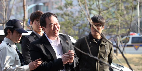 Suspicious Family - Drama Haven